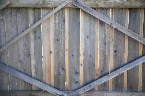 Fence Repair vs. Replacement: Which One Do You Really Need?